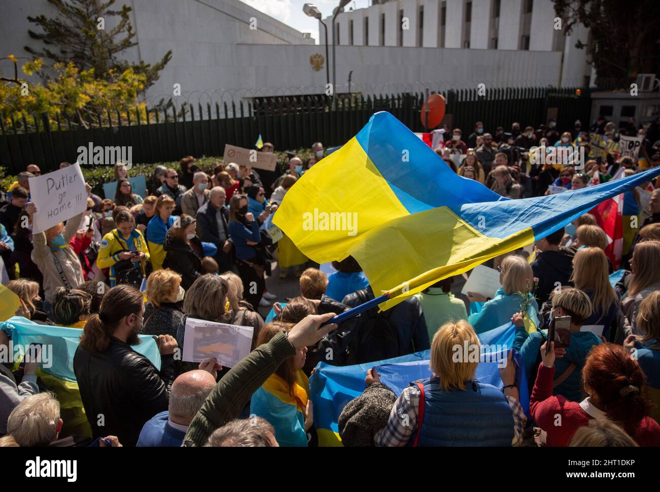 Athens, Greece. 26th Feb, 2022. Ukrainians living in Greece protest in ...
