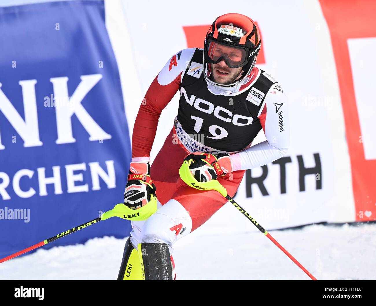 Garmisch Partenkirchen, Germany. 26th Feb, 2022. Alpine skiing: World ...