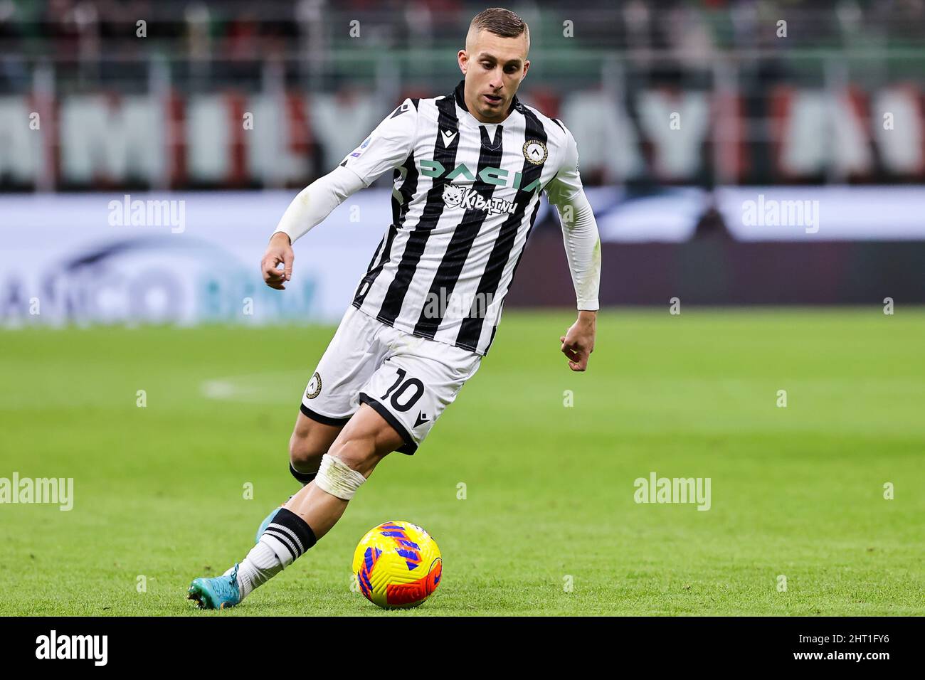 Gerard Deulofeu of Udinese Calcio in action during the Serie A 2021/22 football match between AC ...