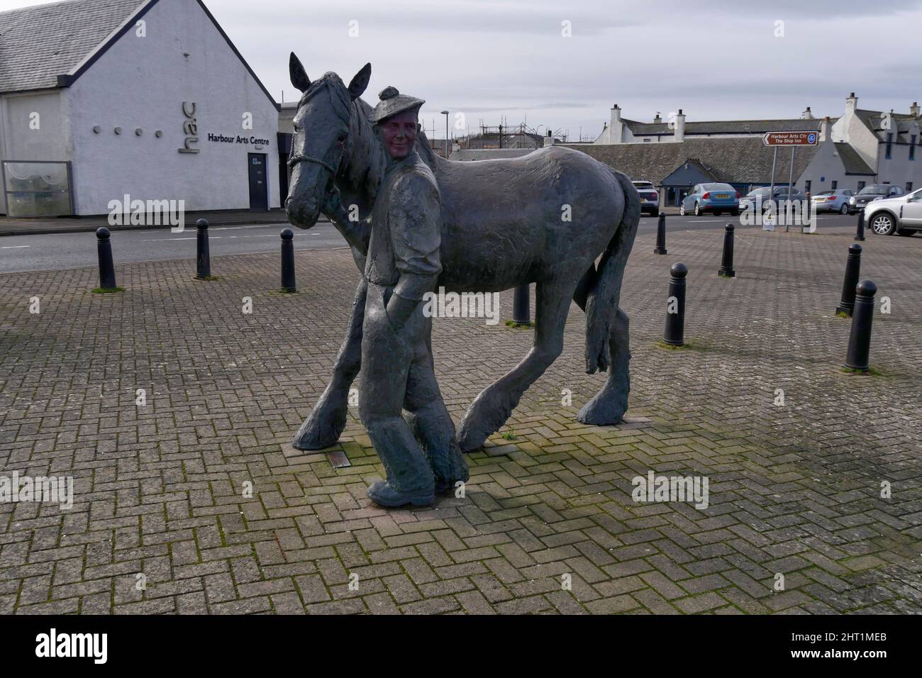 The Carter and his horse sculpture by David Annand, river Irvine ...
