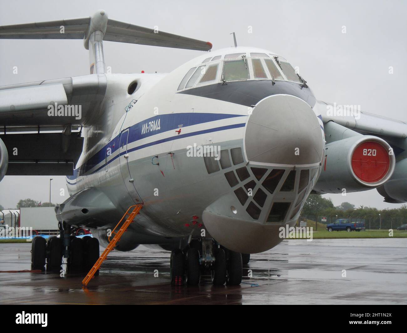 Ilyushin il 76 hi-res stock photography and images - Alamy