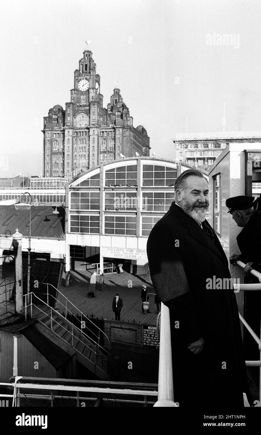 Captain William Warwick the new master of the Cunard liner Q4 (later ...