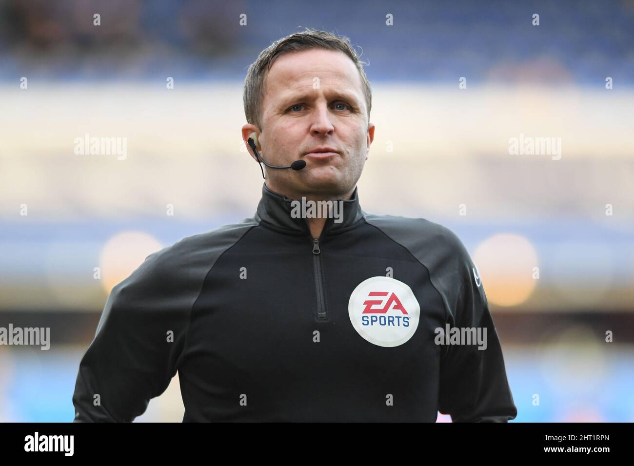 Referee David Webb during the warm up Stock Photo - Alamy