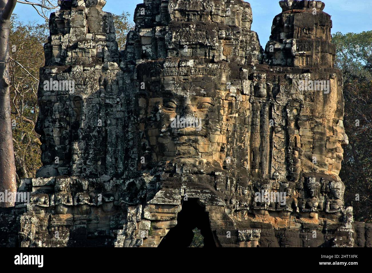 Indochinese art and architecture hi-res stock photography and images ...