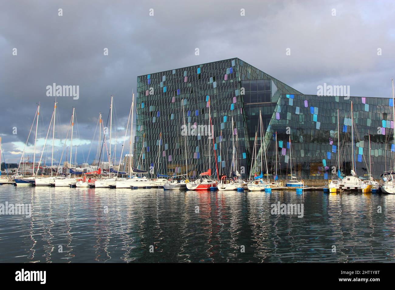 Reykjavik - Harpa - Konzert- und Konferenzhaus / Reykjavik - Harpa ...