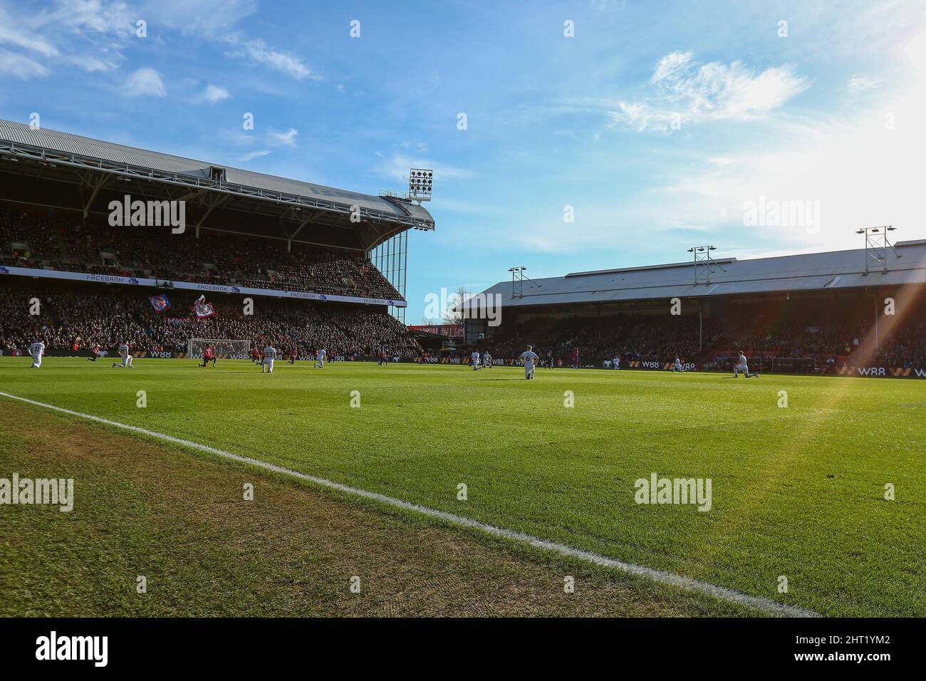 Booing sports fans hi-res stock photography and images - Alamy