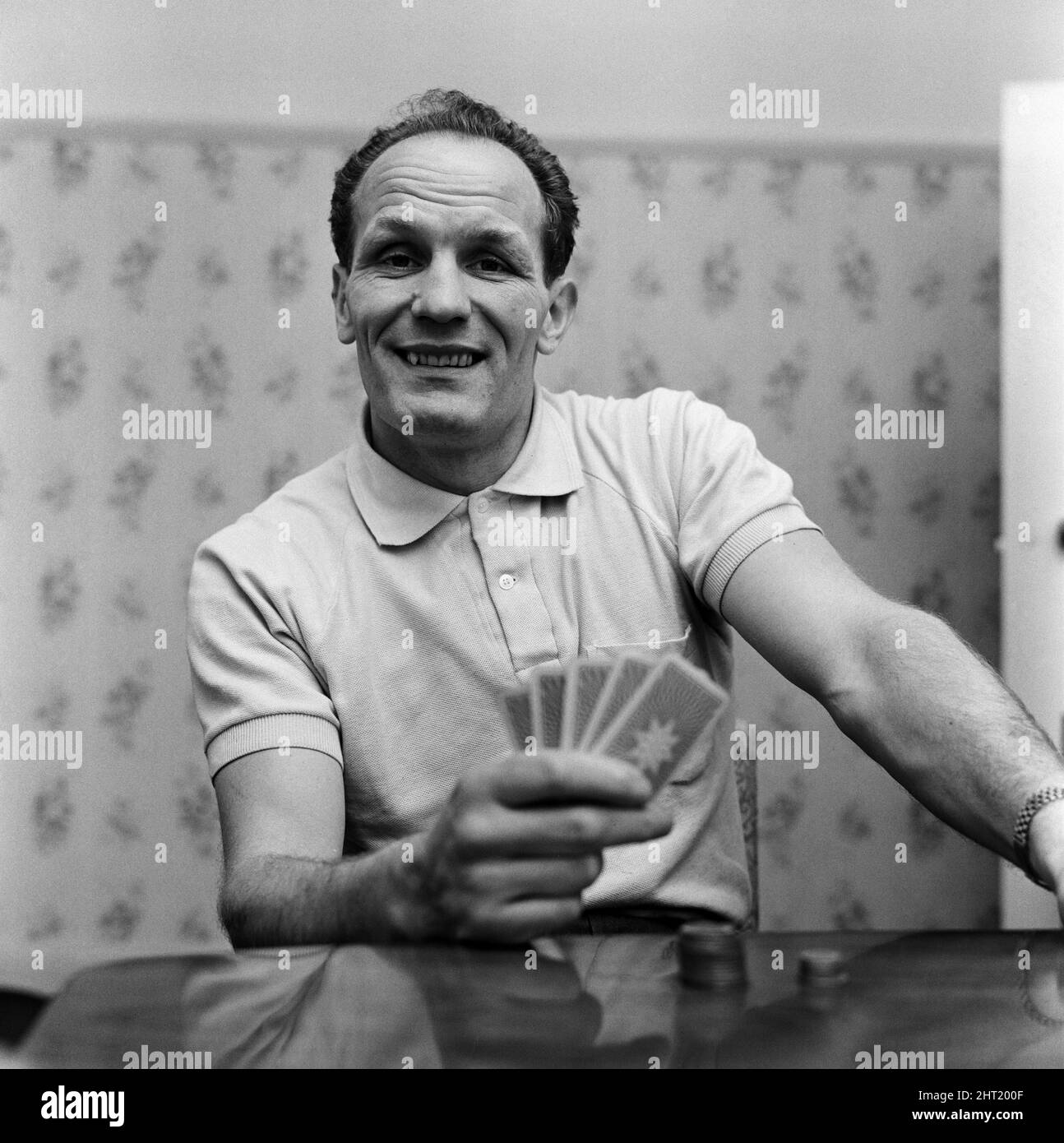Henry Cooper spending the eve of his big fight against Cassius Clay ...