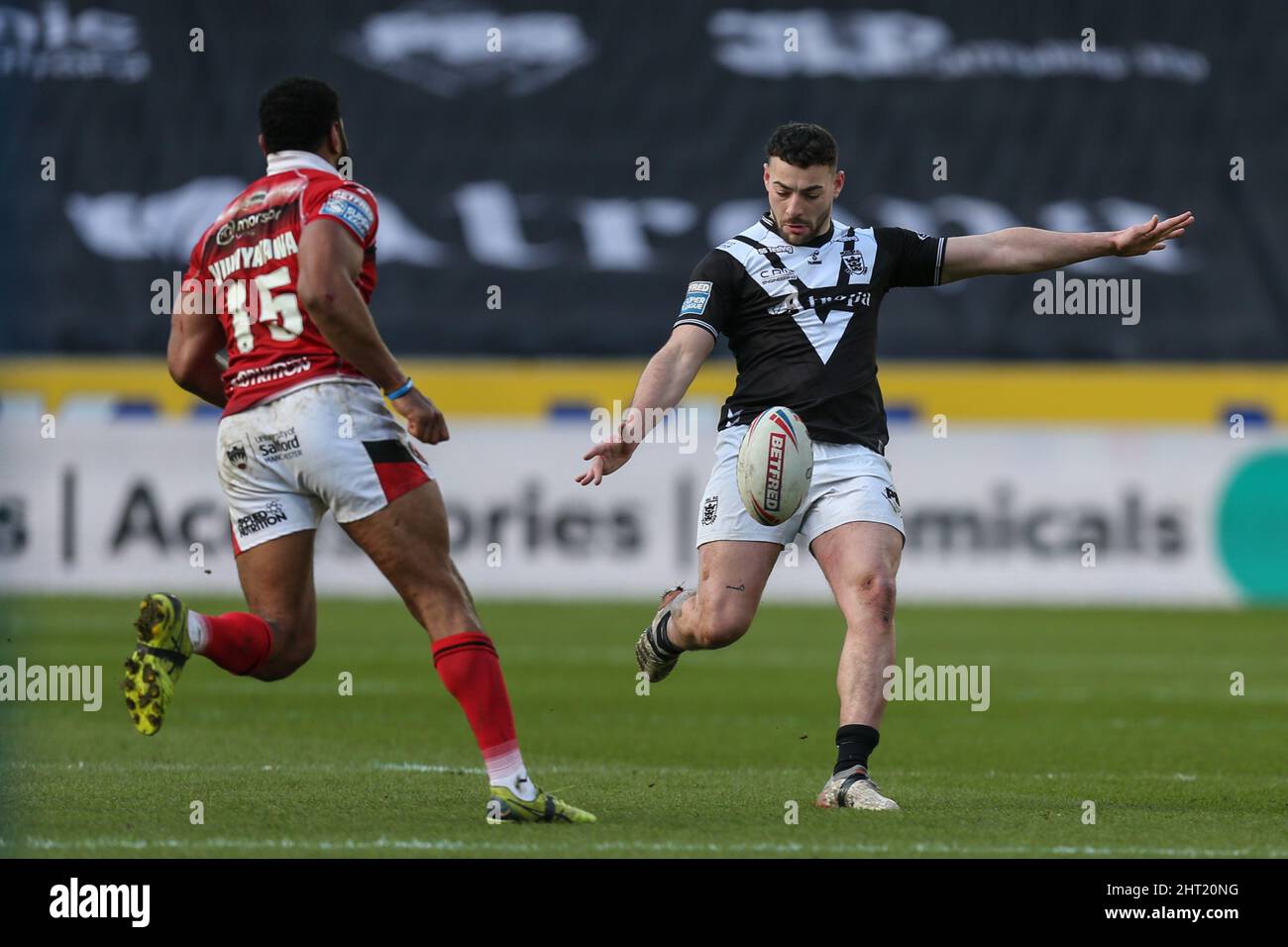 Jake Connor (1) of Hull FC puts up a big kick Stock Photo - Alamy