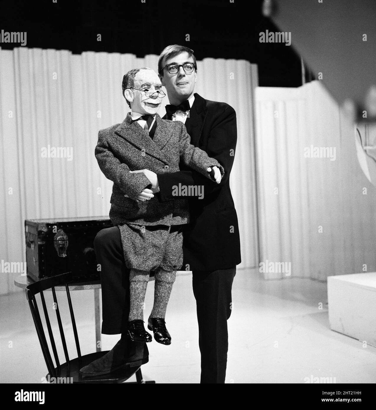 Actor and comedian Roy Hudd. 11th April 1965 Stock Photo - Alamy