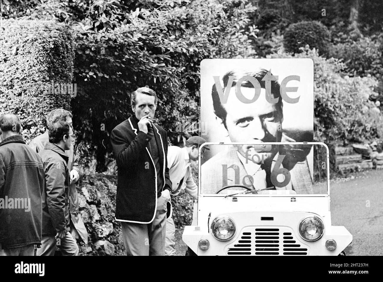 The prisoner patrick mcgoohan Black and White Stock Photos & Images - Alamy