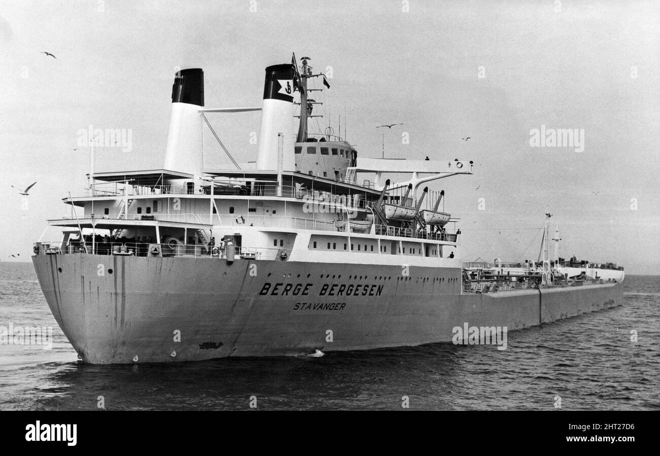 The Norwegian tanker, Berge Bergesen. 30th June 1966 Stock Photo - Alamy
