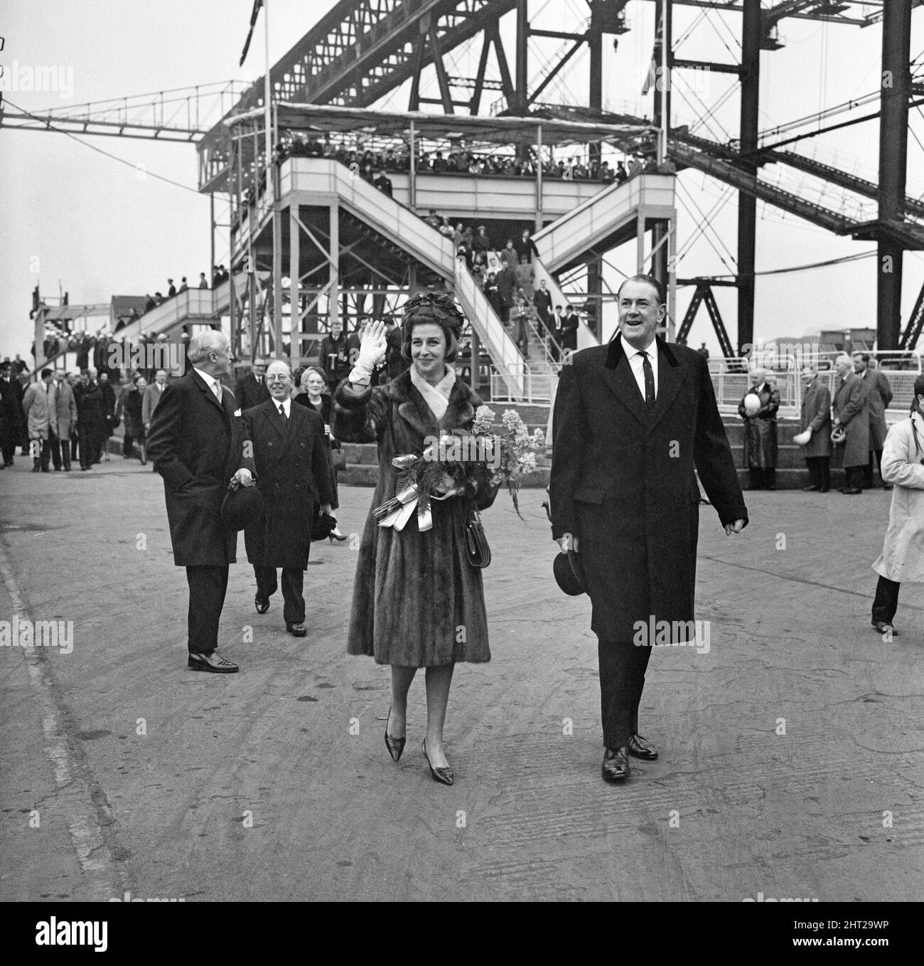 Princess Alexandra launches the ship Waikato at Harland and Wolff ...