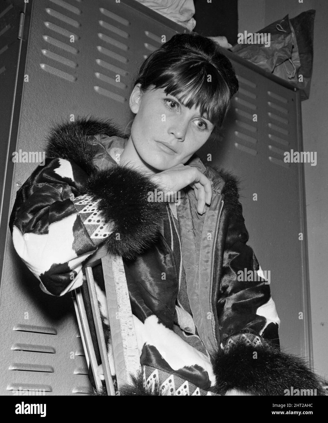 Pop singer Sandie Shaw pictured in her dressing room after a show in ...