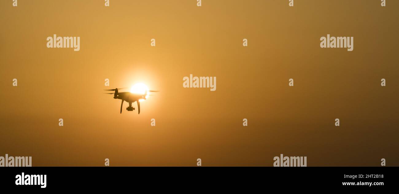 Flying towards the sun hi-res stock photography and images - Alamy