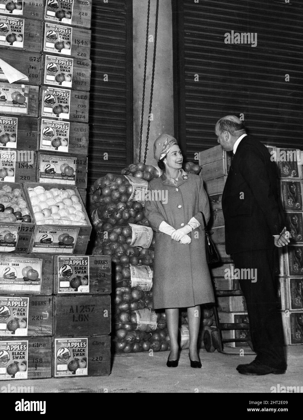 Queen Elizabeth II visits the Wholesale Fruit Centre, Bessemer Road ...