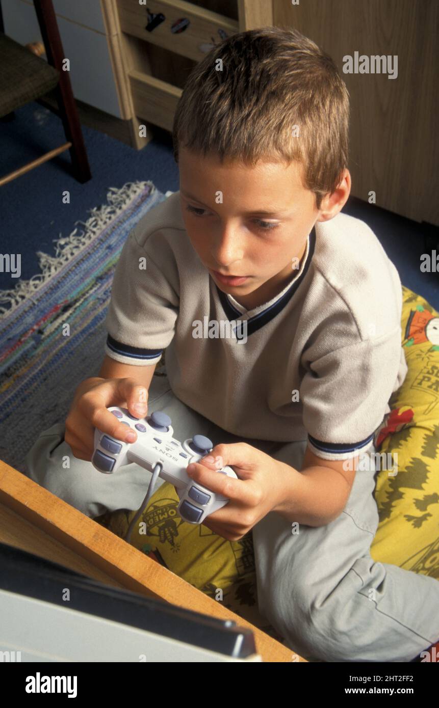 Playstation console hi-res stock photography and images - Alamy