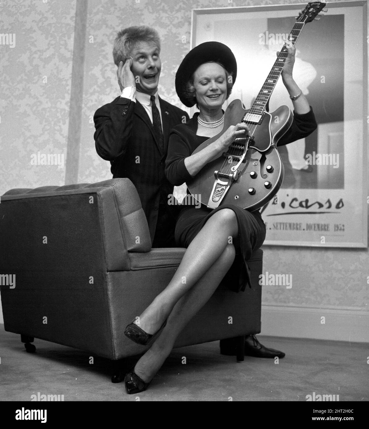 Charlie brown on stage hi-res stock photography and images - Alamy