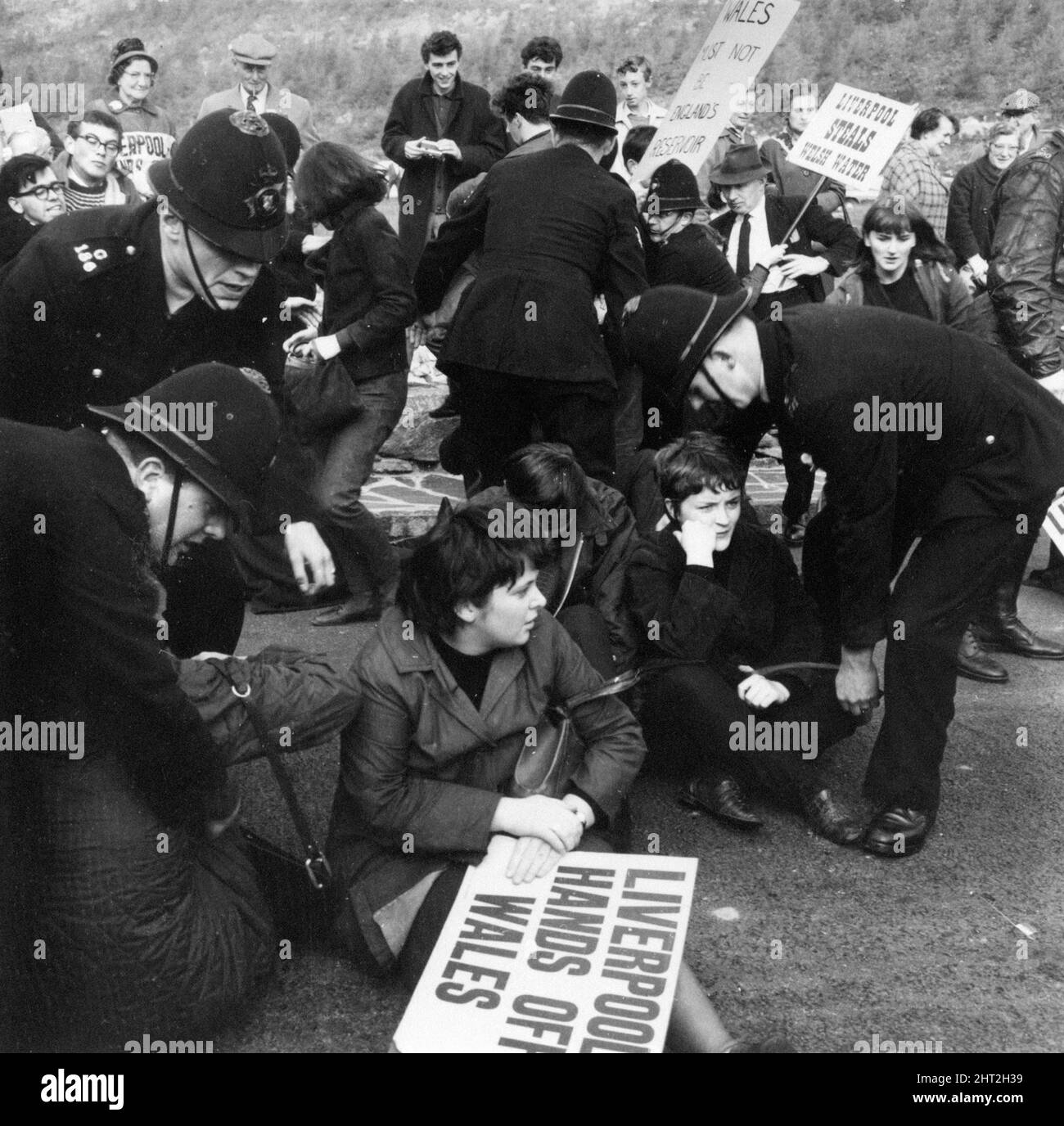 Tryweryn protest hi-res stock photography and images - Alamy