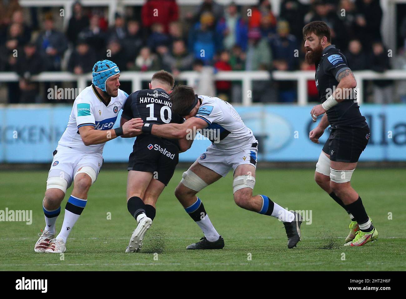 Double tackle hi-res stock photography and images - Alamy