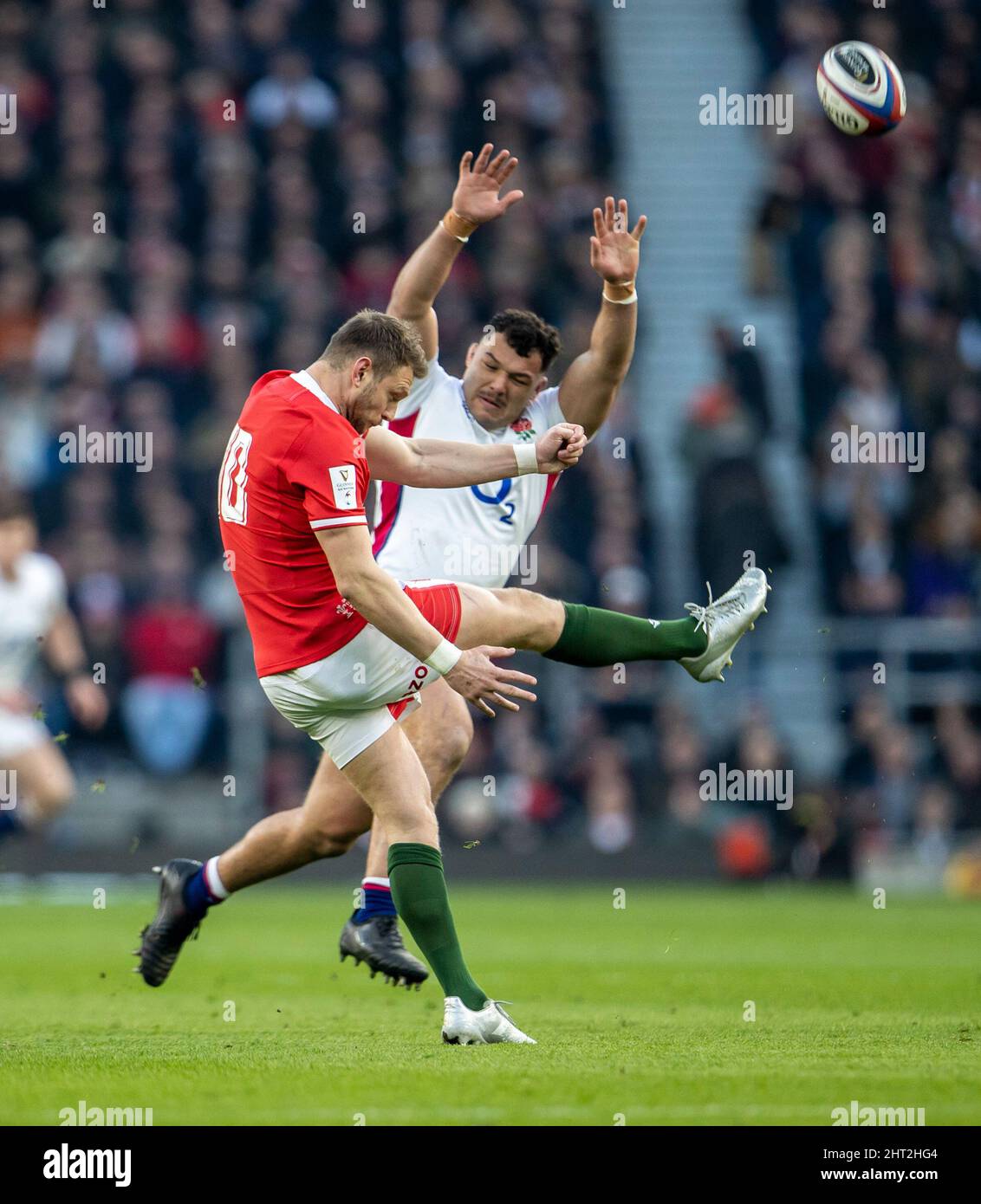 Ellis genge wales six nations hi-res stock photography and images - Alamy