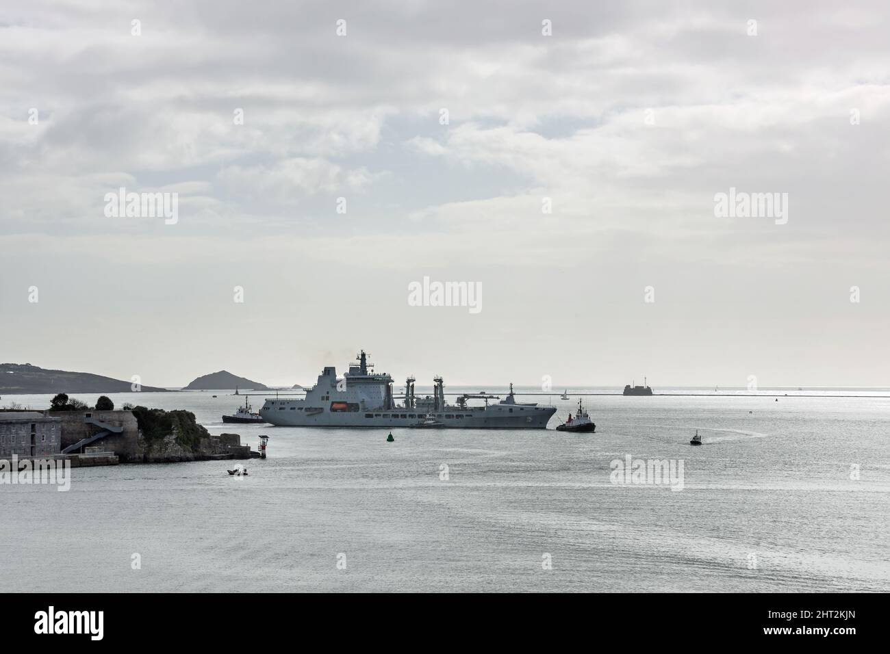 Guided by the SD Faithful the RFA Tidesurge of London enters the ...