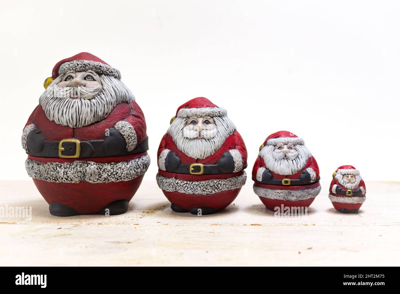 Vintage santa claus ornament hi-res stock photography and images - Alamy