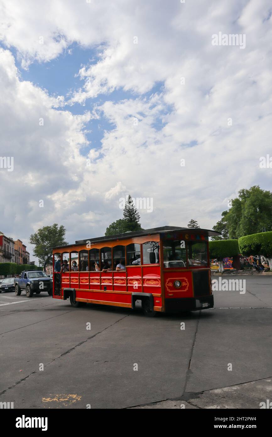 Photo of a red tour bus Stock Photo - Alamy