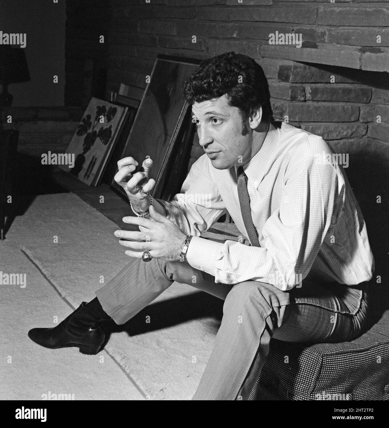 Tom jones about 1966 Black and White Stock Photos & Images - Alamy