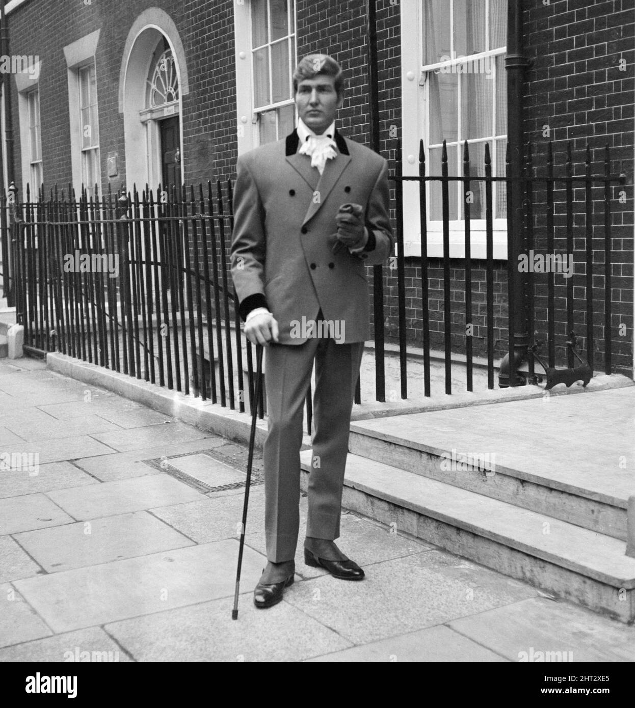 Beau brummel singer hi-res stock photography and images - Alamy