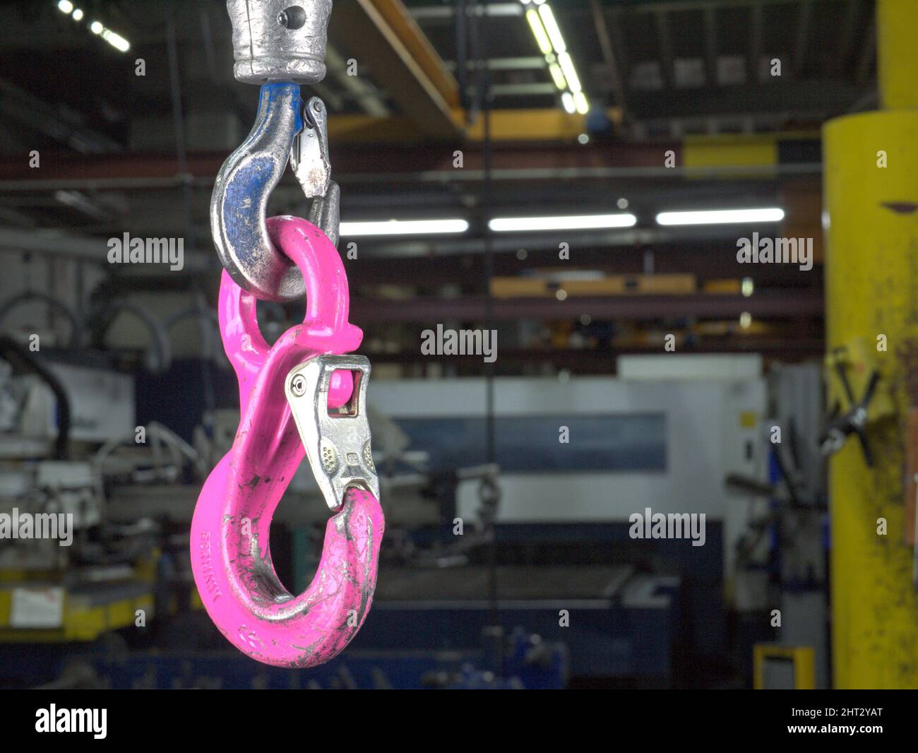 Heavy duty hook hi-res stock photography and images - Alamy