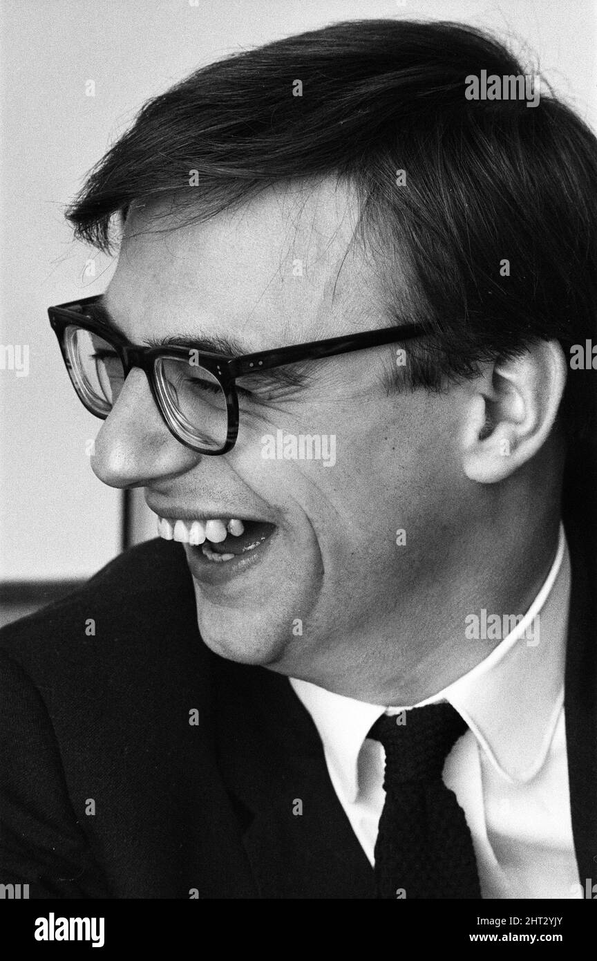 Roy hudd 1960s hi-res stock photography and images - Alamy