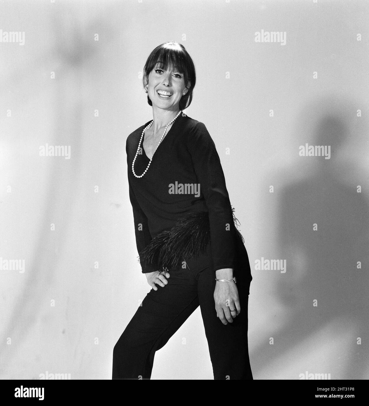 Studio Portraits of Una Stubbs, who will dance in the Wayne and Shuster ...
