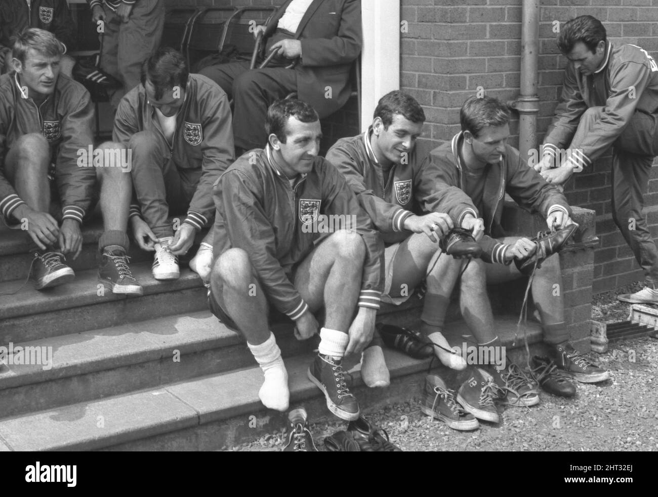 1966 world cup england squad hi-res stock photography and images - Alamy