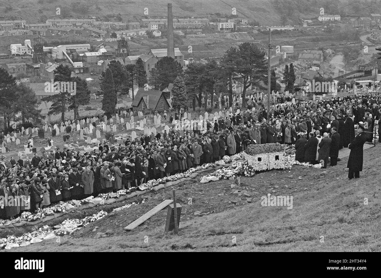 Aberfan - 27th October 1966 The Aberfan hillside cemetery, as the mass ...