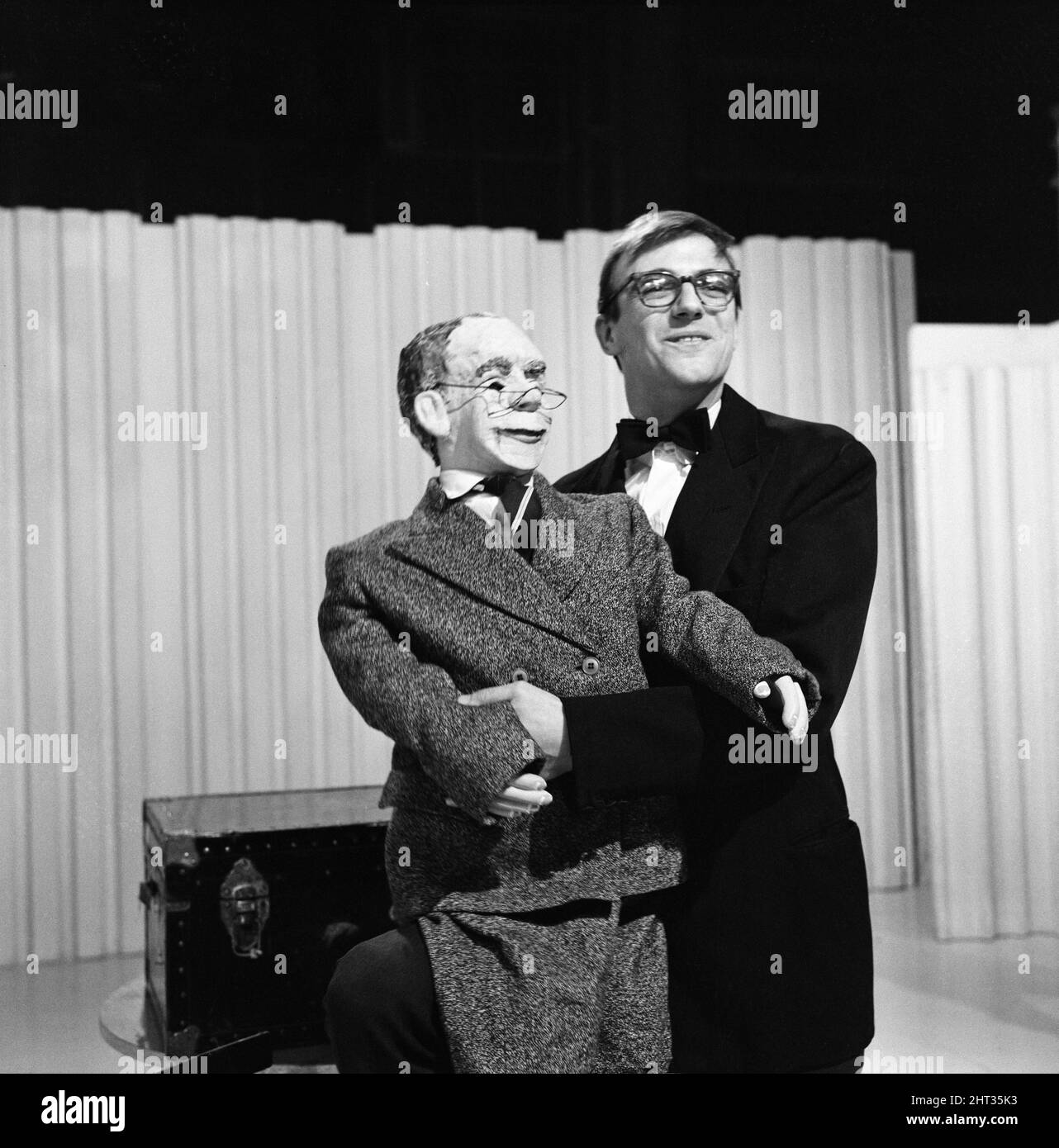 Actor and comedian Roy Hudd. 11th April 1965 Stock Photo - Alamy