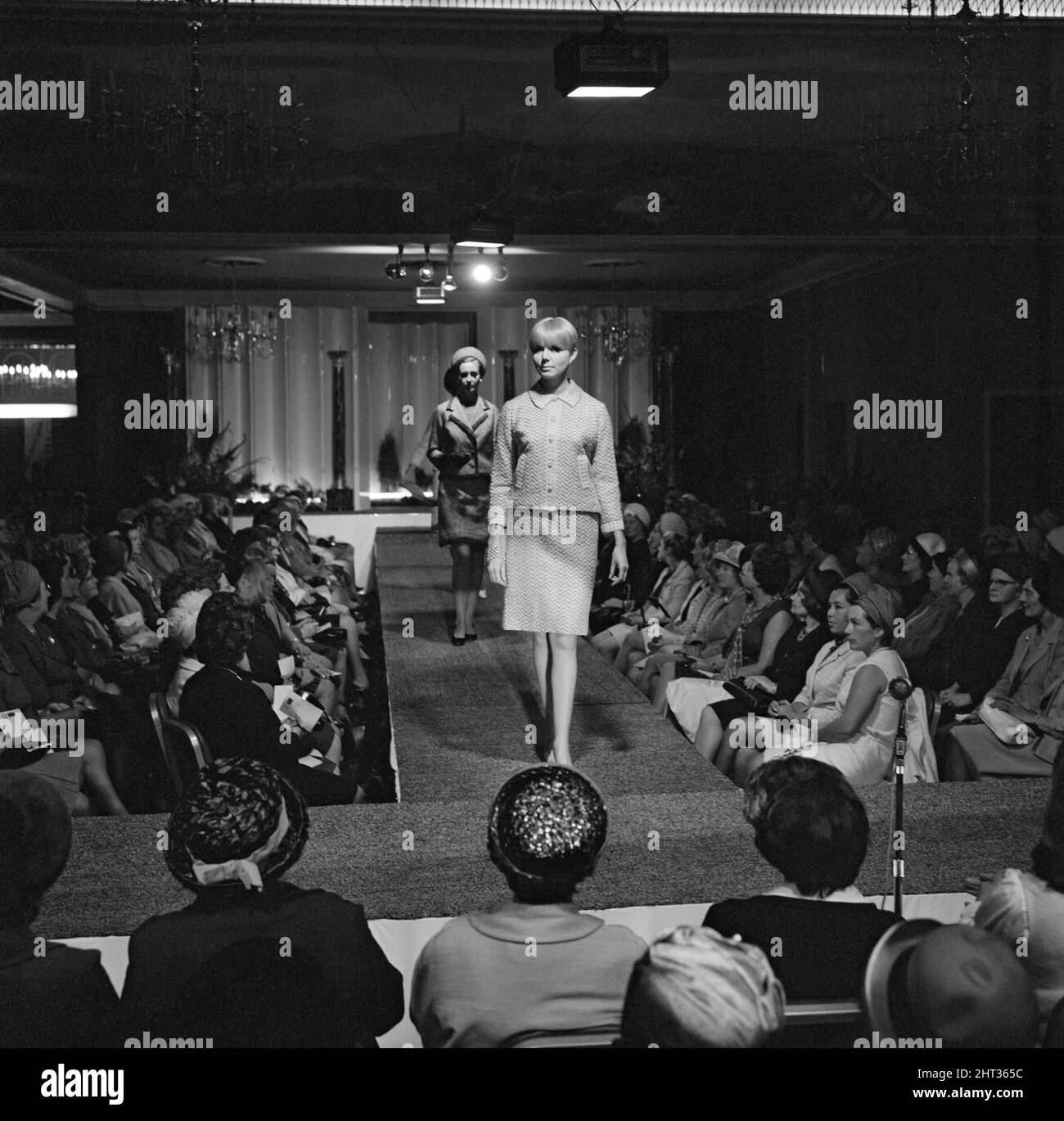 Model Sheelah Wilson retires from modelling after 17 years. She is ...