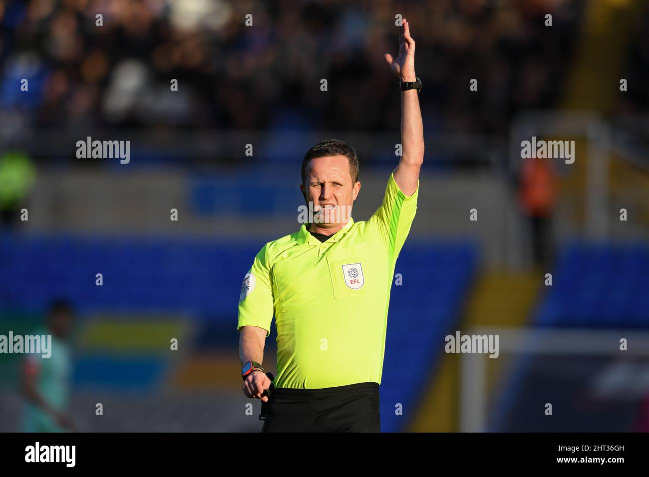 David webb referee hi-res stock photography and images - Alamy
