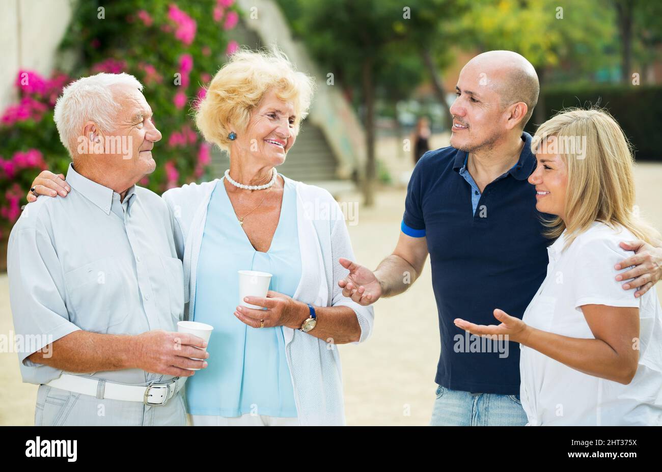 Elderly parents with adult children Stock Photo - Alamy Elderly parents with adult children Stock Photo - Alamy