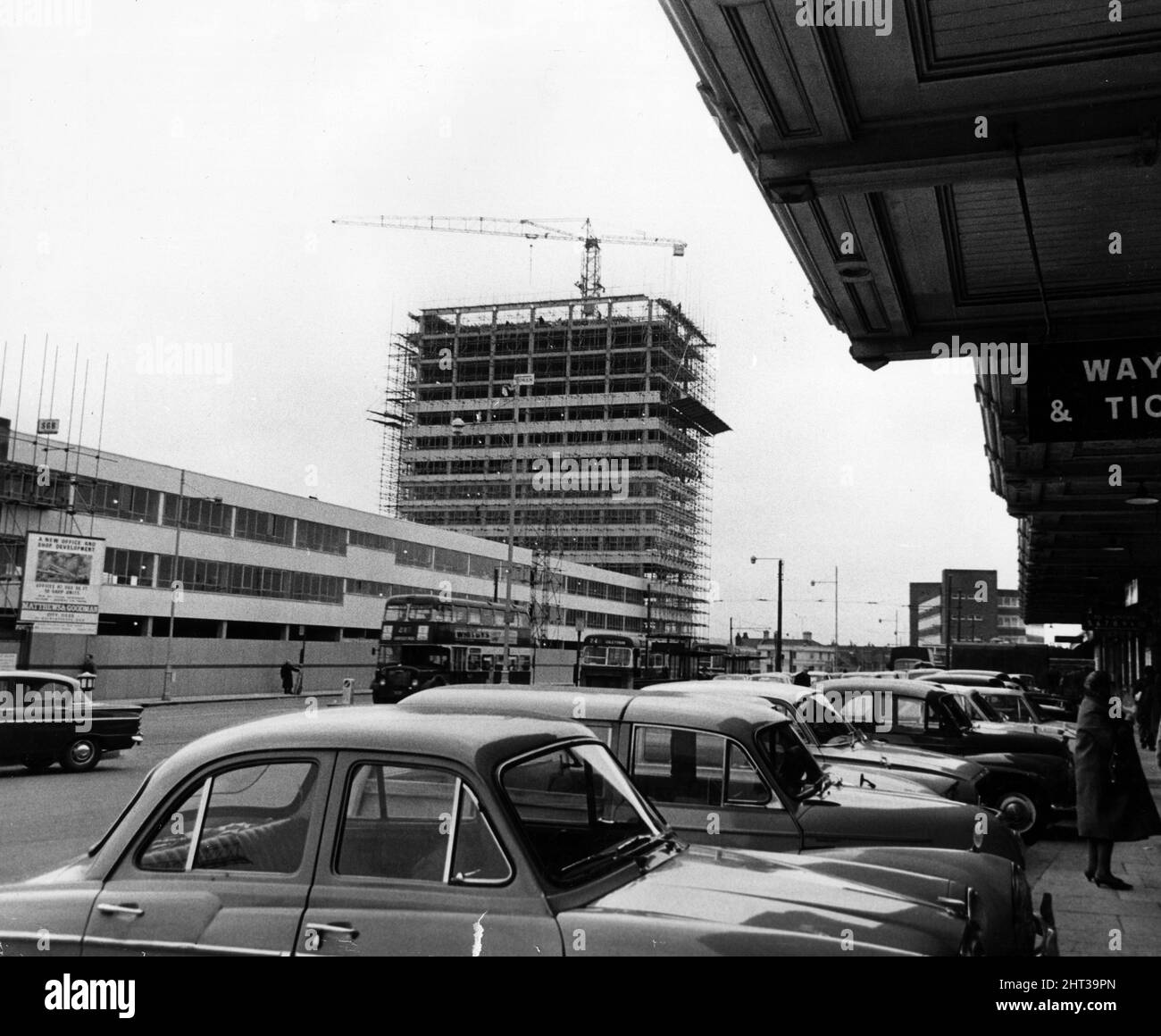 Western Tower, Station Hill, Reading, 2nd March 1966 Stock Photo - Alamy