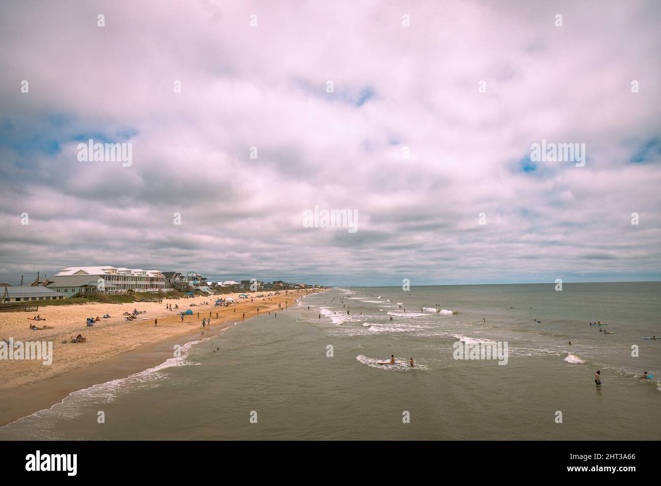 Busy beach full people hi-res stock photography and images - Alamy