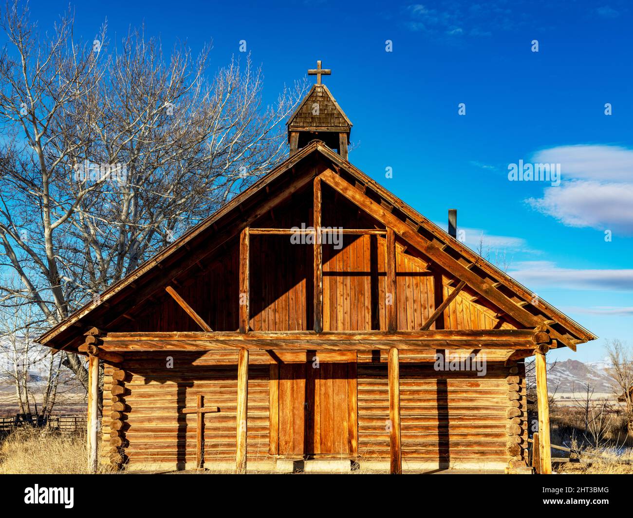 Log church hi-res stock photography and images - Alamy