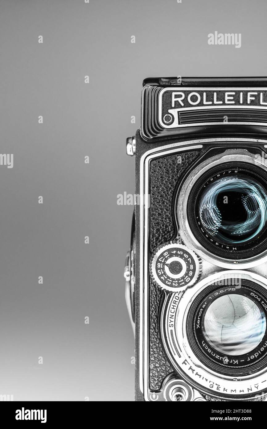 Vintage rolleiflex hi-res stock photography and images - Alamy