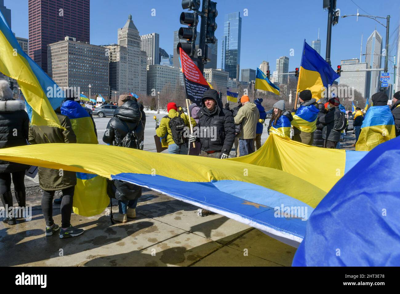Chicago, IL, USA. 26th Feb, 2022. Ukrainians gather to show solidarity ...