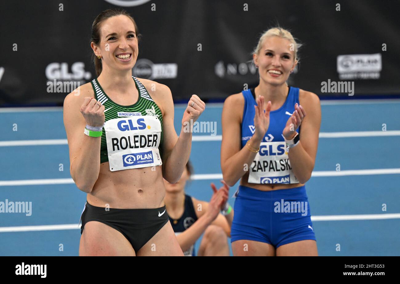 Leipzig, Germany. 26th Feb, 2022. Cindy Roleder (l) reacts after ...