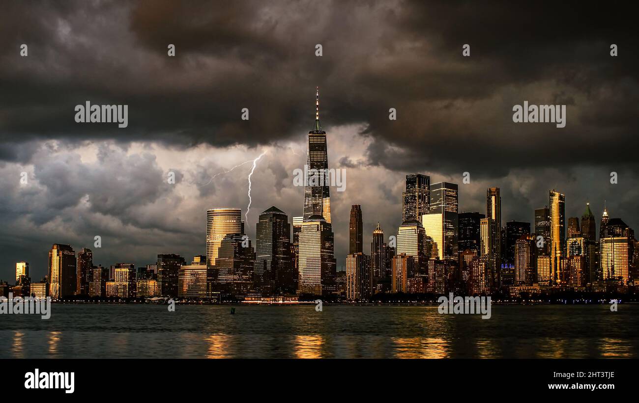 View of Manhattan during the storm. New York City Stock Photo - Alamy