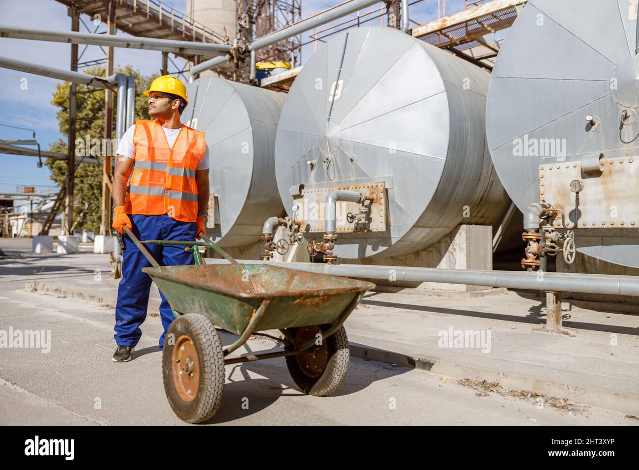 Experienced work hi-res stock photography and images - Alamy