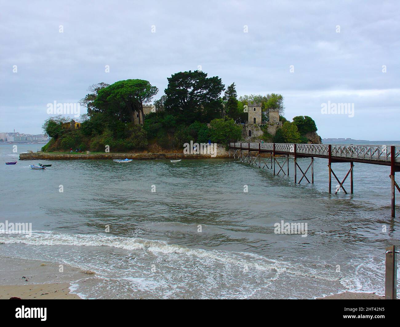 Castillo Santa Cruz, Castle on Galiza small island, is a castle on an ...