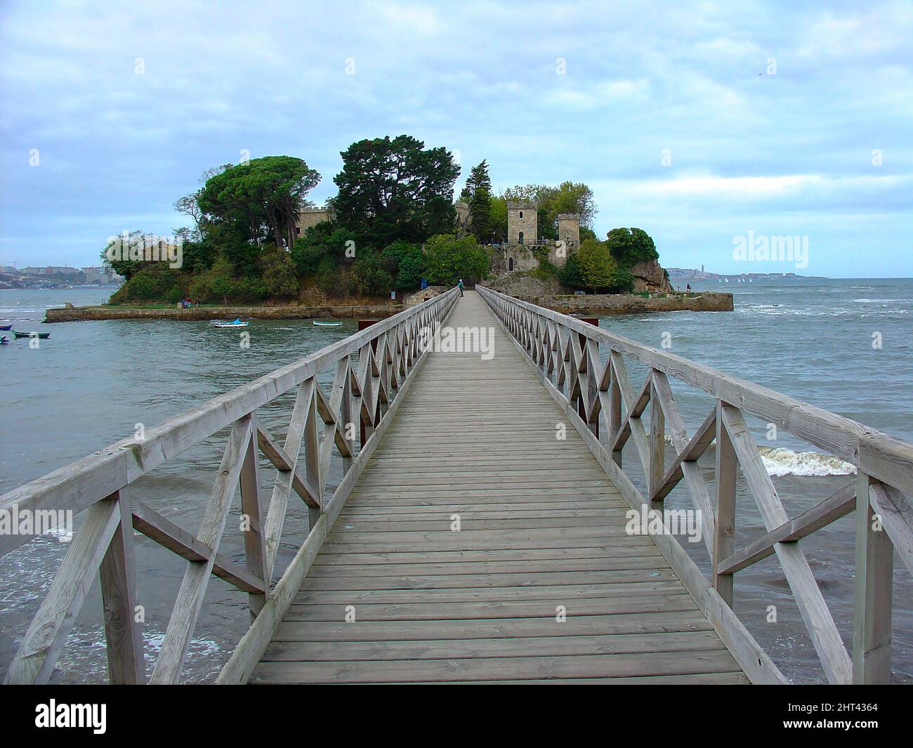 Castillo Santa Cruz, Castle on Galiza small island, is a castle on an ...