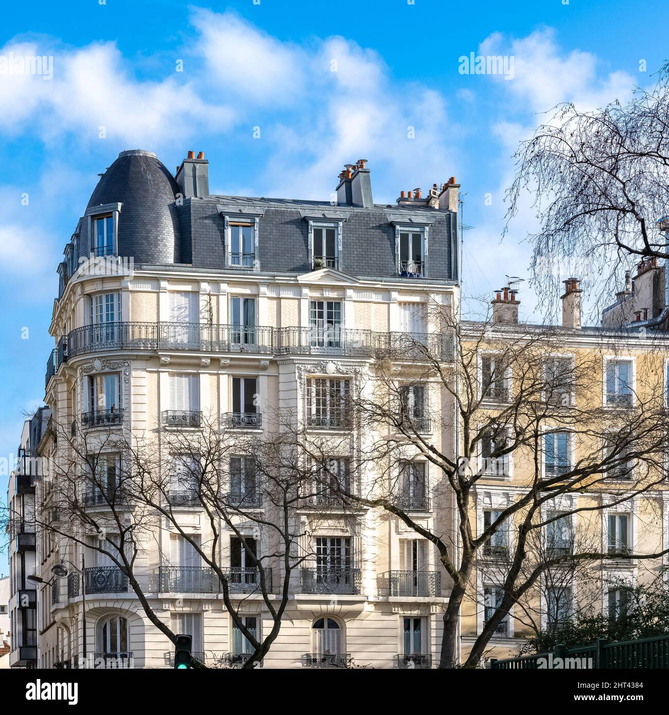 Paris, beautiful buildings Stock Photo - Alamy
