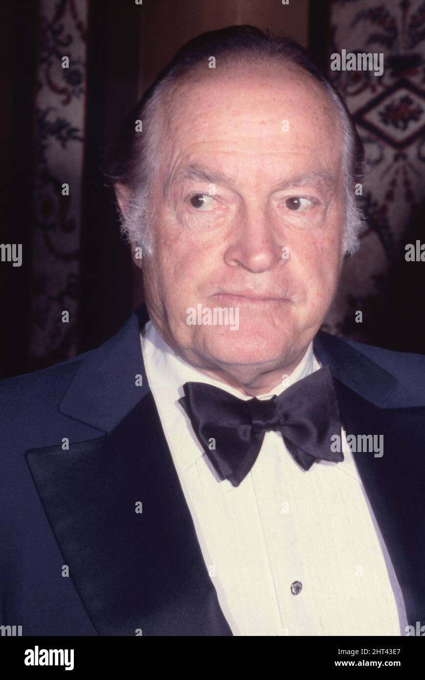 Bob hope 1980 hi-res stock photography and images - Alamy